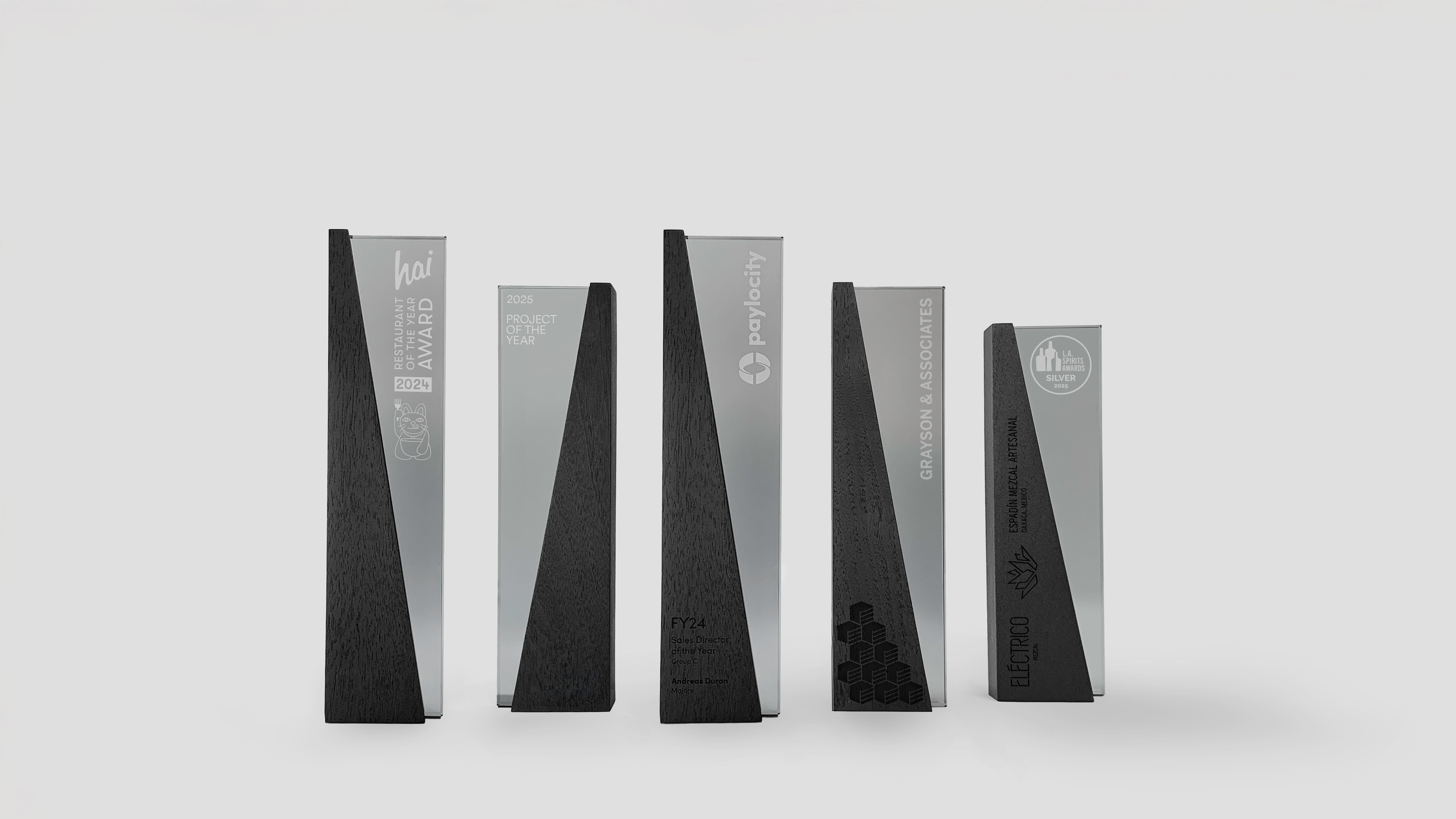 DI/MI Award Collection | Modern Trophies for Leadership by Trophyology