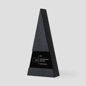 Figura Trigonum | Customized Triangle Trophy by Trophyology